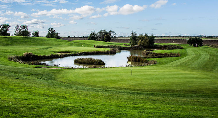 Stonelees Golf Centre | Kent | English Golf Courses