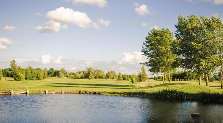 Thorney Lakes Golf Club, Peterborough, Lincolnshire - Golf course ...