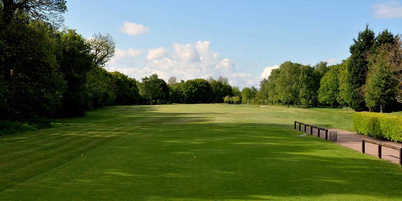 West Herts , Watford, Herts - Golf course information and reviews.
